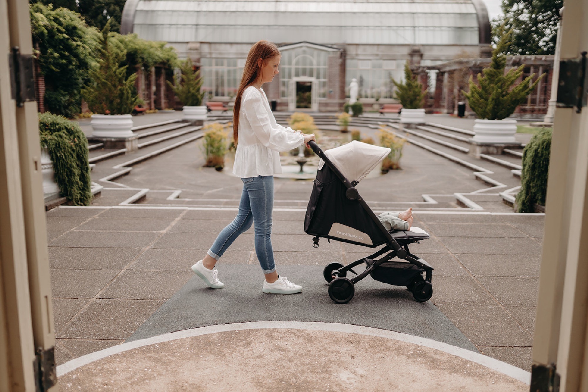 Edwards & Co Otto - Sand | Strollers | Baby Bunting NZ
