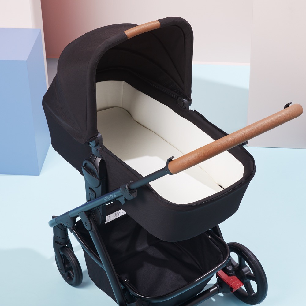 Milly & Coup Milo 2 Bassinet Black | Bassinets & Stands | Baby Bunting AU
