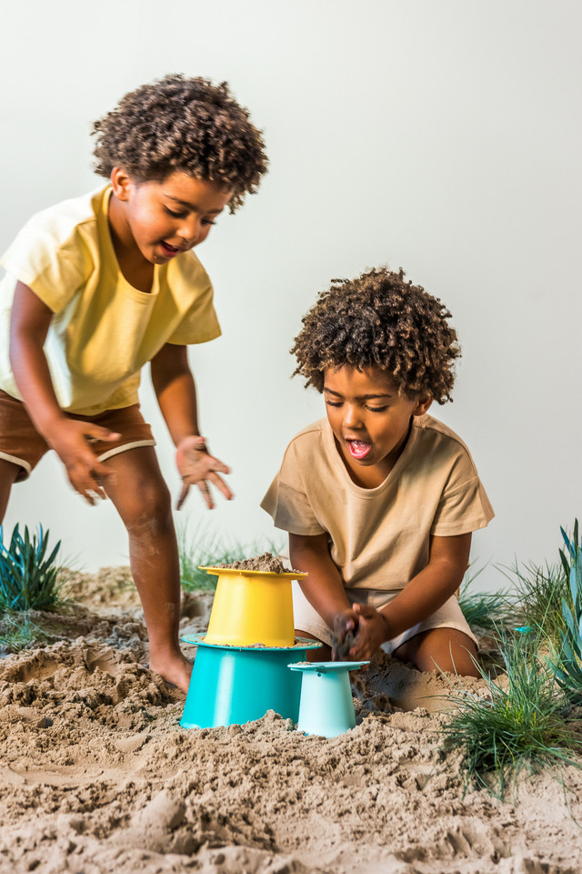 Quut Sandcastle Builder Alto - Lagoon / Banana Blue | Beach & Sand ...