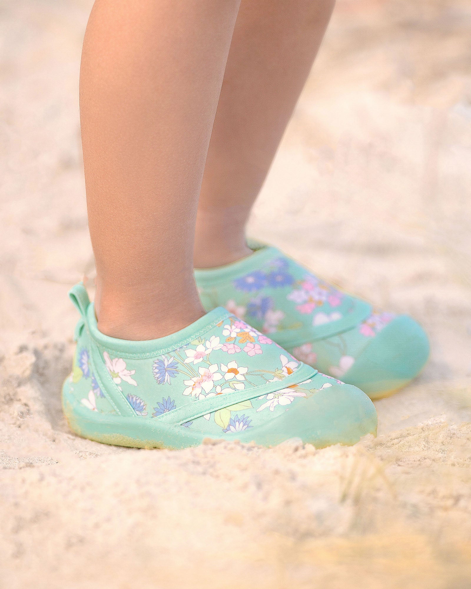Toshi Swim Baby Reef Booties Classic - Sea Blossom | Baby Booties ...